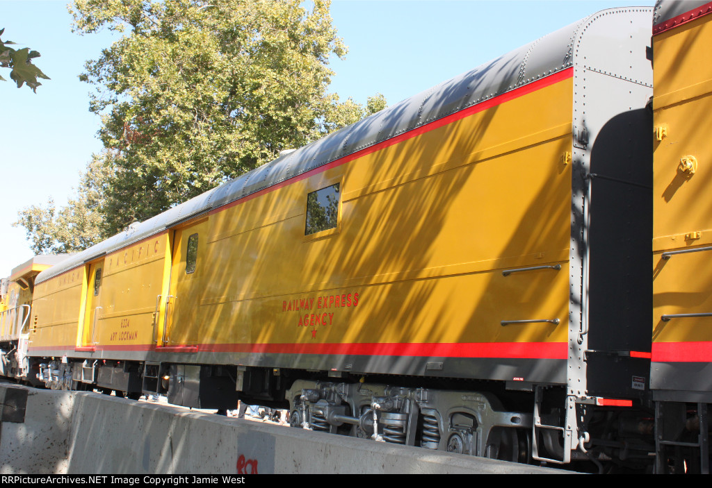 UPP 6334 "Art Lockman"